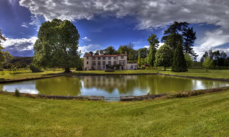Château de Féligonde Location événement mariages séminaires